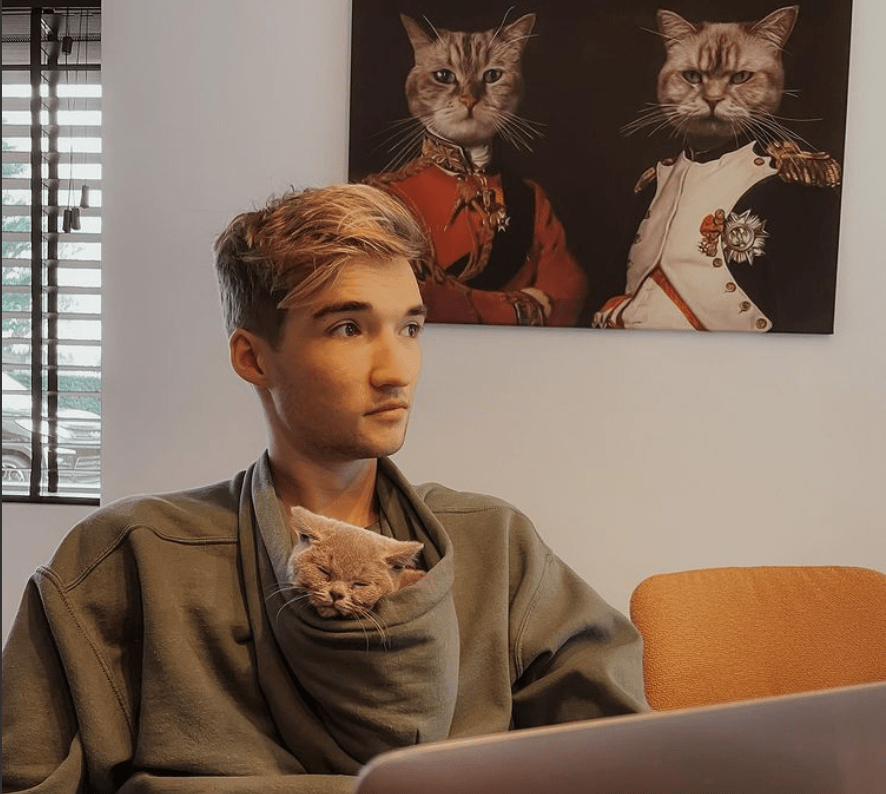 Gio koopt poes voor Jade - Influencer Informatie
